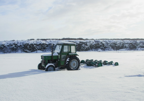 tips for safely extracting stuck vehicles | AssuredPartners